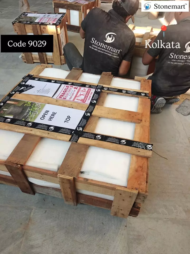 Packing Ribbed Granite Sphere Fountain For Shipping To Kolkata, West ...